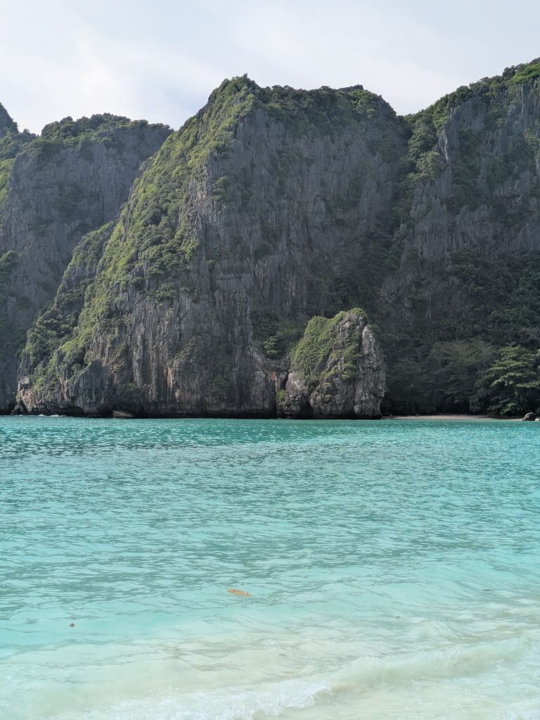 Maya Bay, todo lo que necesitas saber para visitar la playa en 2026
