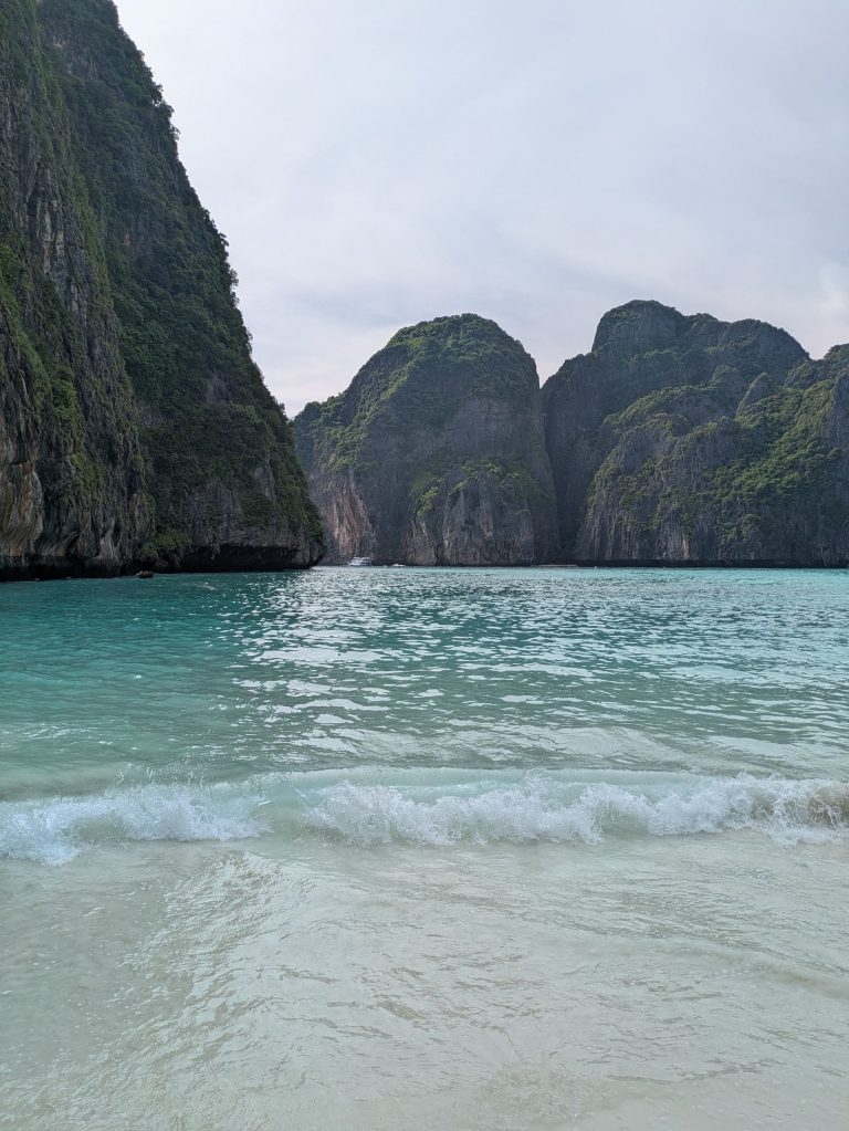 Maya Bay, todo lo que necesitas saber para visitar la playa en 2026