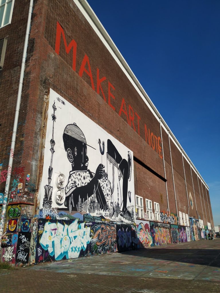 NDSM | Una visita a los antiguos astilleros de Ámsterdam